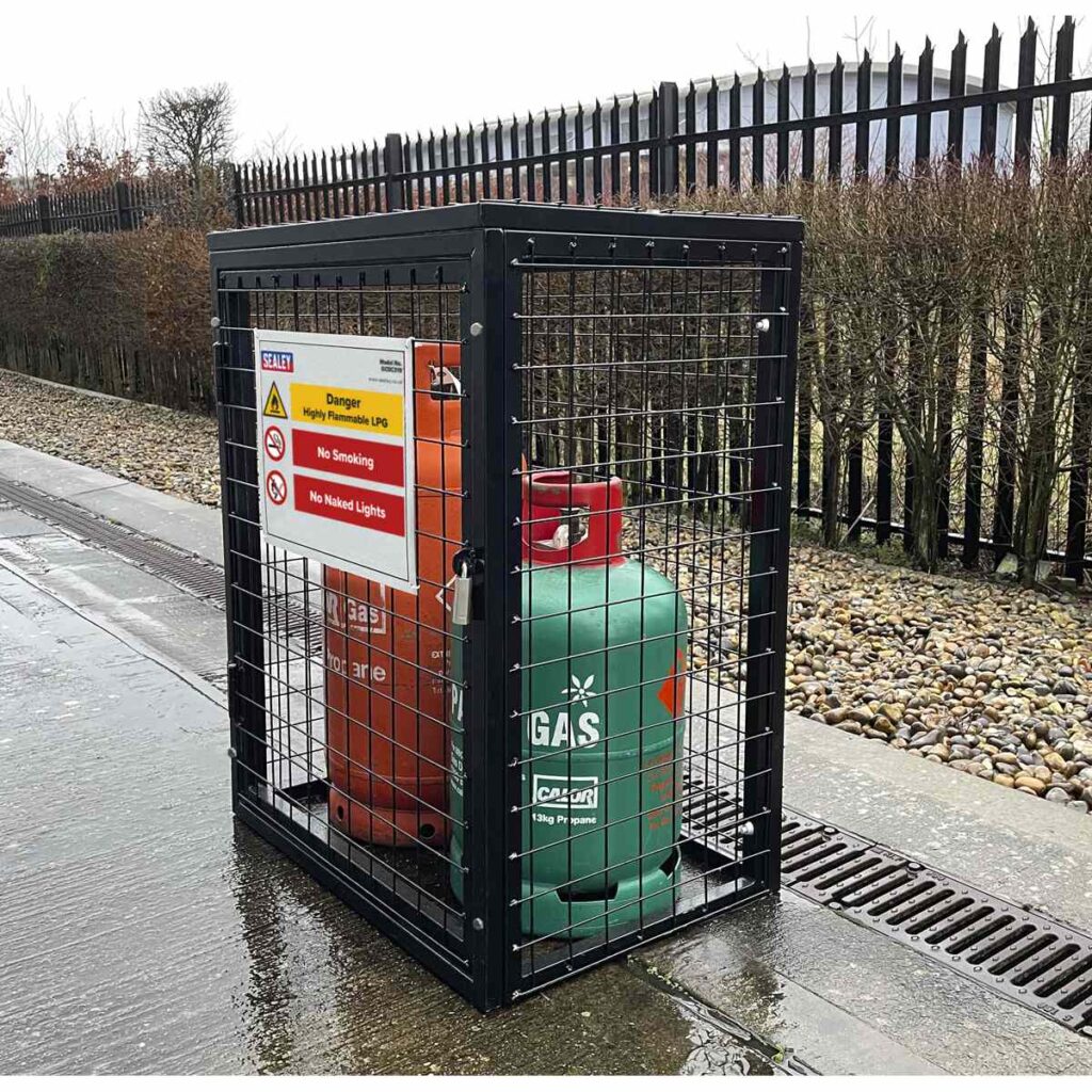 Safety Cage – 2 x 19kg Gas Cylinders – Wolds Engineering Services